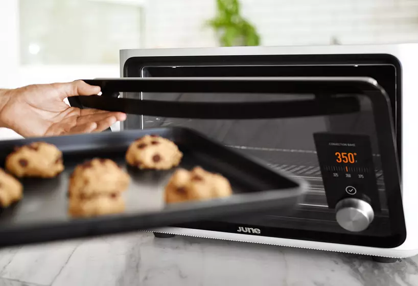 El forn intel·ligent equipat amb càmera sap exactament com cuinar el vostre menjar 28808_1