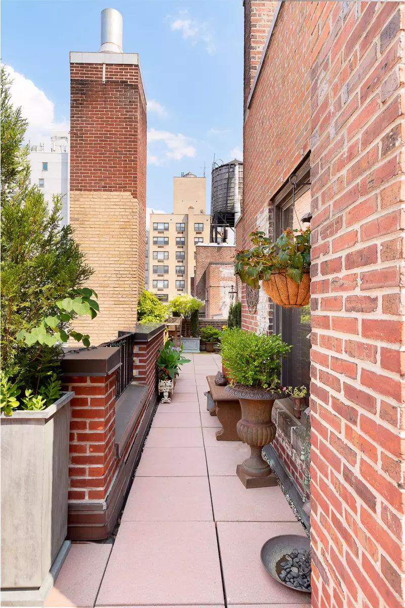 Dit penthouse in Upper East Side vraagt $ 1,75 miljoen en heeft mooie, vooroorlogse details van binnen en van buiten 2896_5