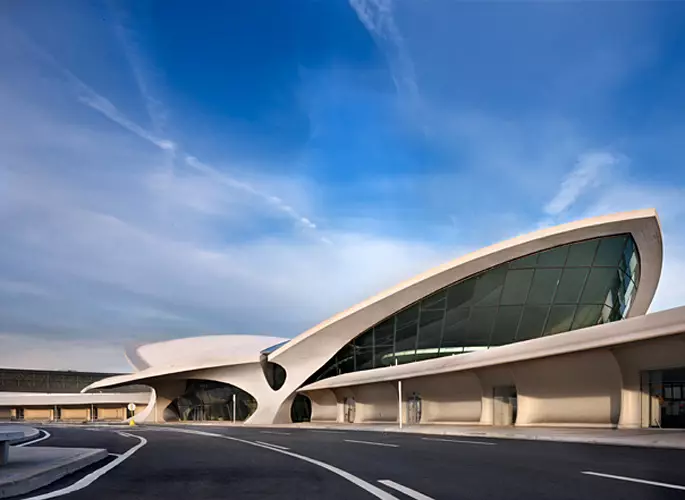 JFK TWA Terminal, Eero Saarinen, nîşaneyên NYC, mîmariya neofuturistic