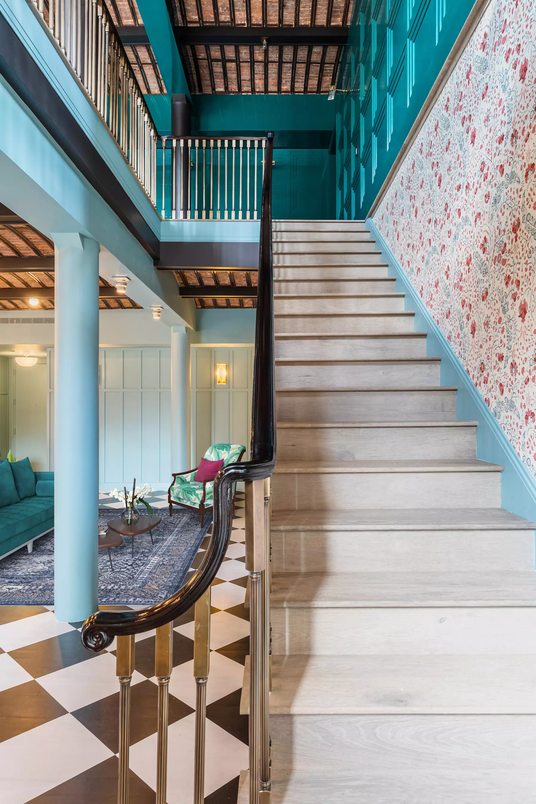 著名餐廳設計師為這座價值 1800 萬美元的 Soho 複式公寓配備了色彩、圖案和趣味性 2934_5