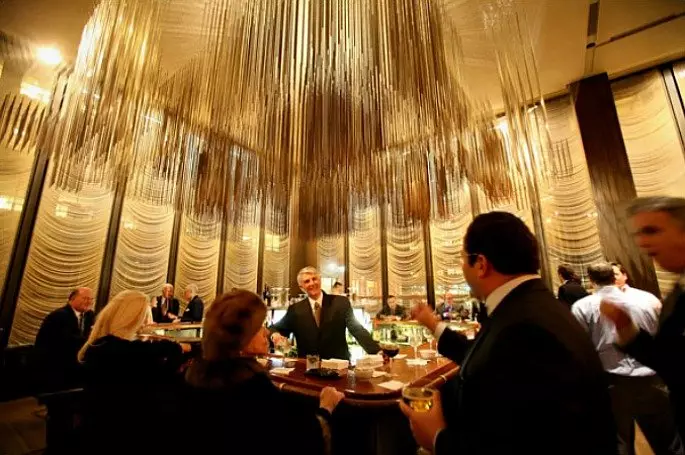 Richard Lippold, Four Seasons restaurant, Seagram Building