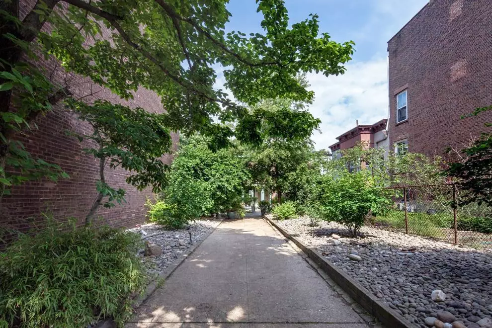 36 vende të forta Brooklyn, shtëpi karroca në Brooklyn, shtëpi karrocash, shtëpi moderne Brooklyn, rinovime në Brooklyn