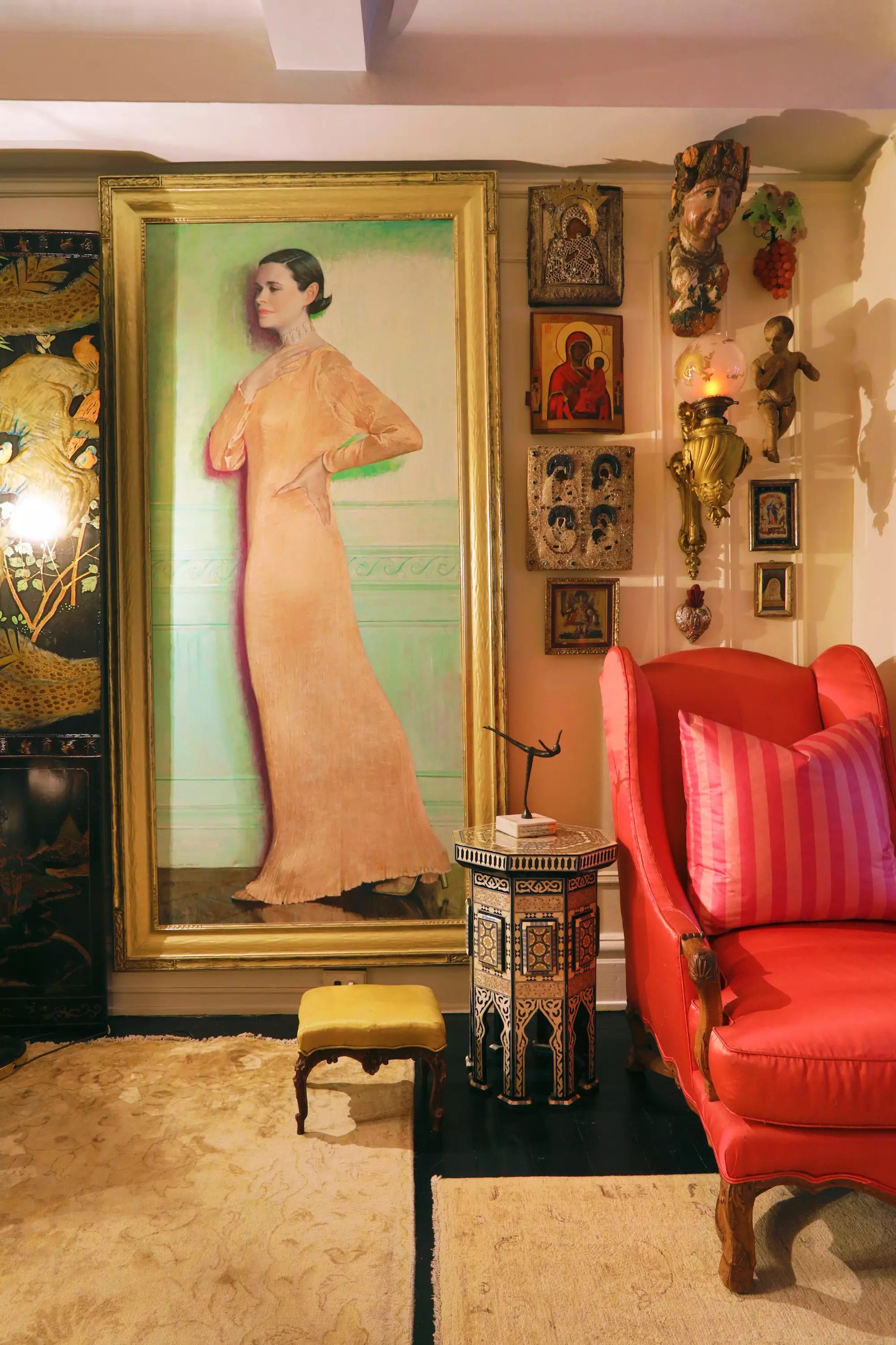 Gloria Vanderbilt's Midtown East Appartement Lëschte fir $ 1.1M 2950_3