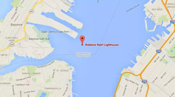 Robbins Reef, Robbins Reef Lighthouse, insule secrete din New York