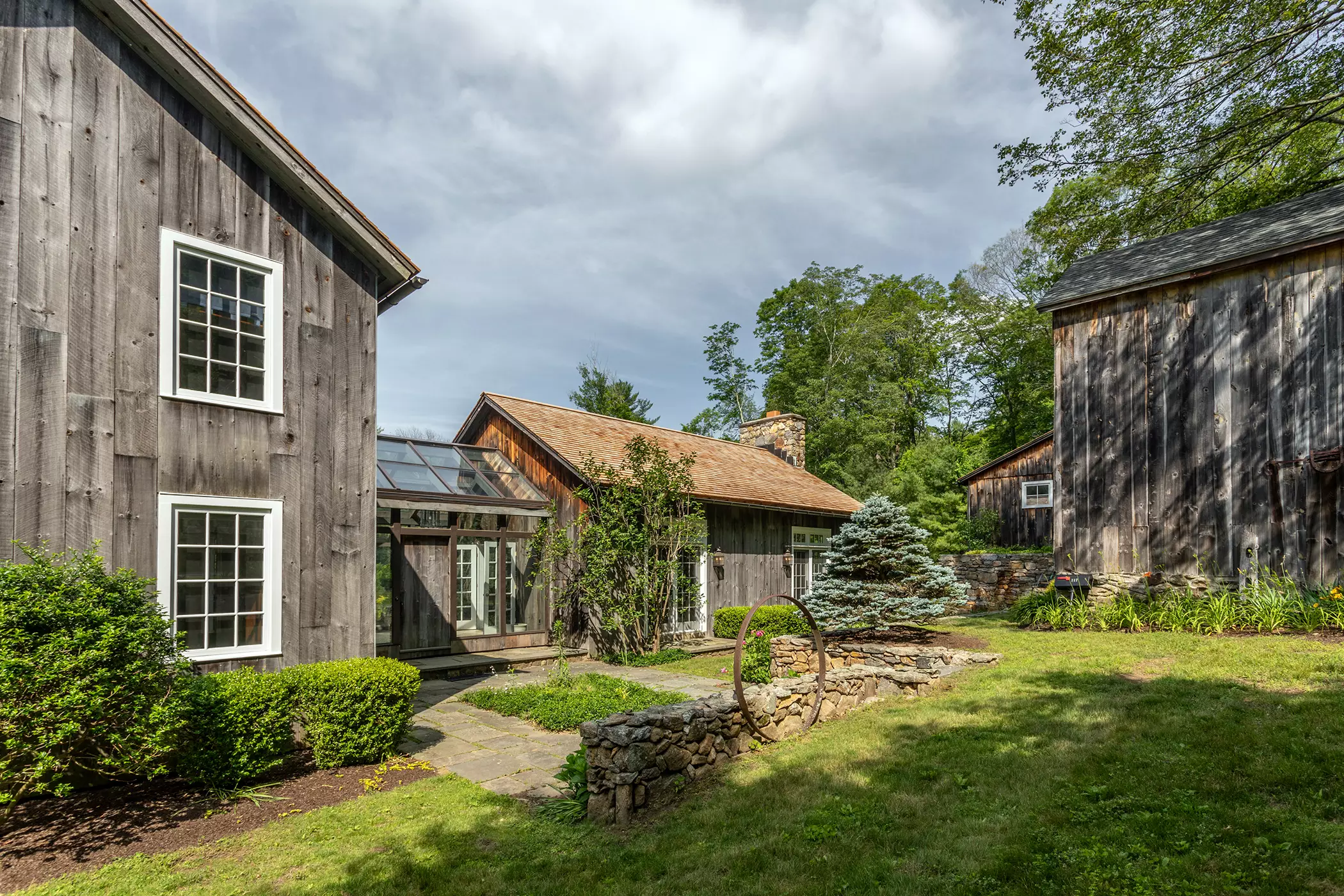 El graner contemporani de Connecticut es troba en 19 acres amb vistes a Catskills per 2,2 milions de dòlars 2962_5
