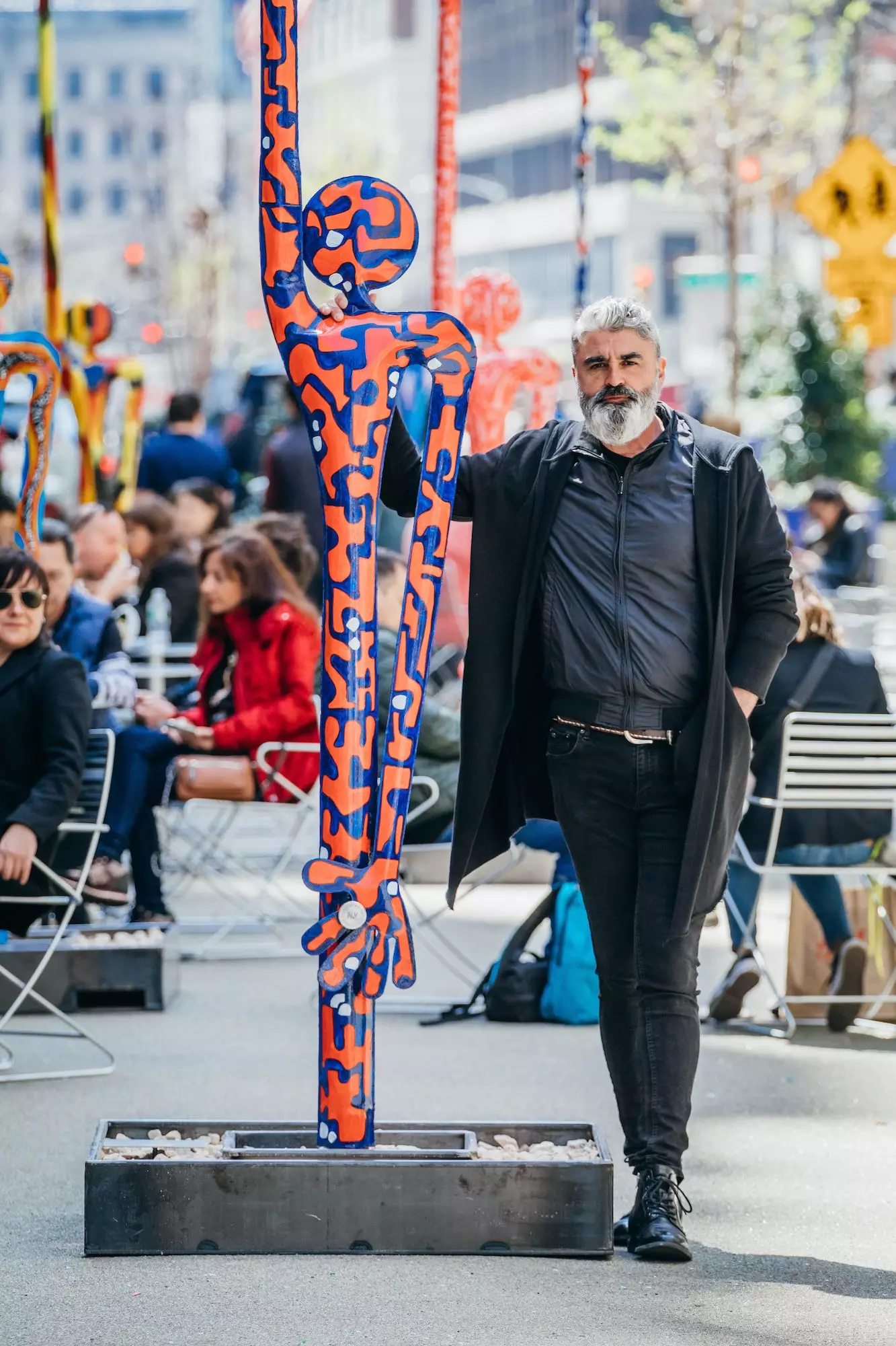 Garment District'teki bu dev heykeller New Yorklulara 'merhaba' sallıyor 298_3