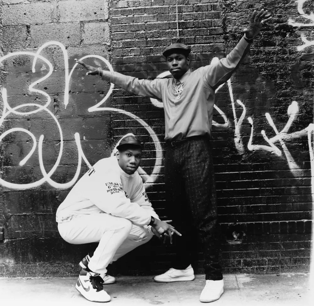 Boogie Turun Productions: KRS-Hiji jeung témbal La Rock. 1987. Fotografer: Janette Beckman