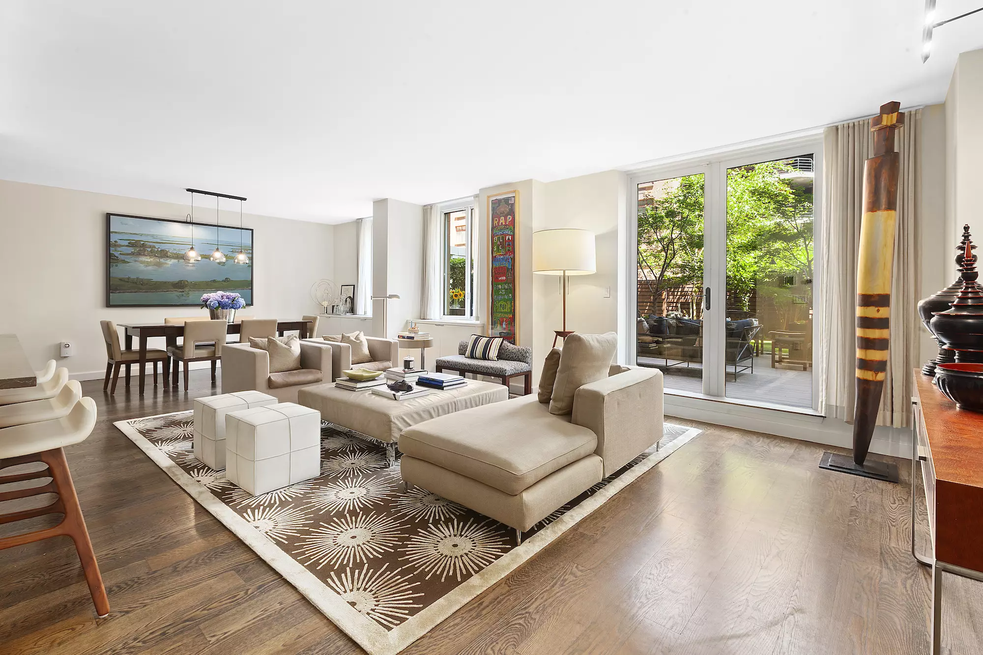 $ 4M Battery Park City-appartement is in stikje foarstêd mei in oprit mei twa auto's en privee eftertún 3055_2
