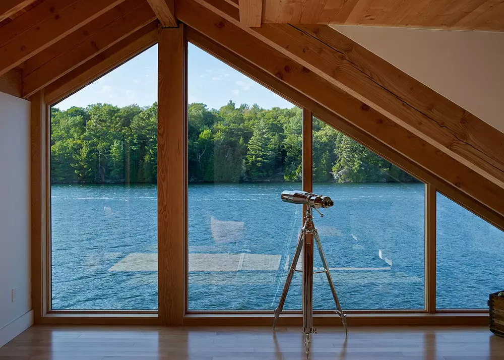Altius Architecture, Moderná loďáreň, Boathouse Lake Joseph, kanadské lodenice na jazere Muskoka, život na jazere,