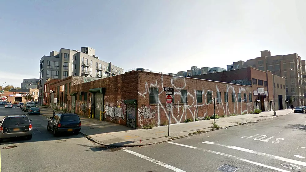 East Williamsburg, Slate Property, Ainslie Street, Industrial loft, Factory Lofts, kaho ea Brooklyn, ntlafatso ea Brooklyn, rente ea Brooklyn, rente ea williamsburg