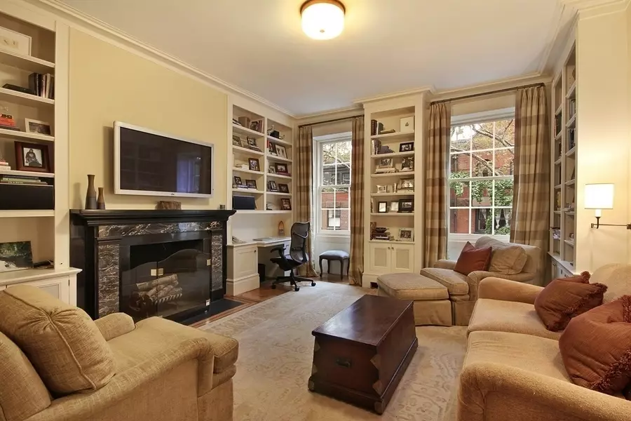 273 Hicks Street, Michael Fleisher townhouse, Brooklyn Heights, Michael Fleisher home interior