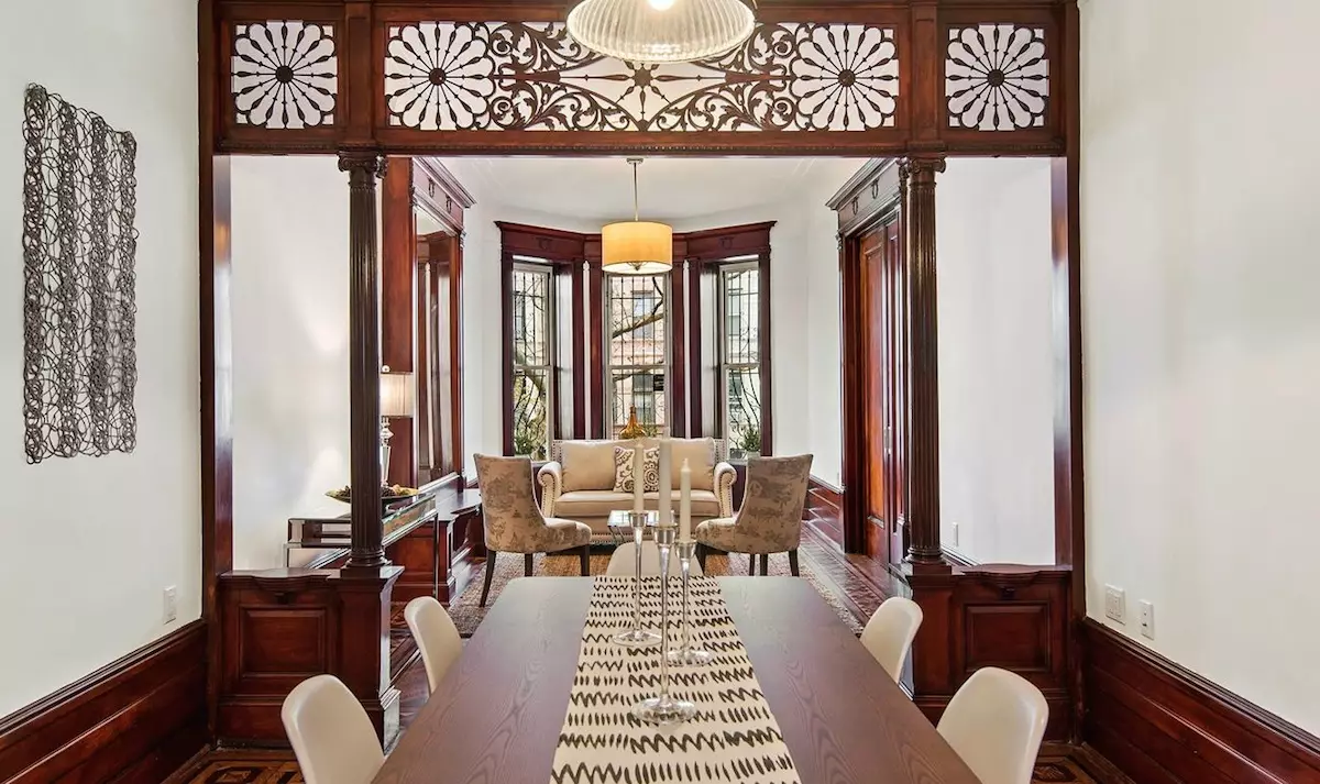 Tsjûge Superb Woodwork from the Days of Yore by dit $ 2.4M Brooklyn Townhouse 31537_1