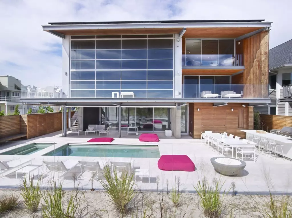 The Sea House од West Chin Architects ги меша плажите вибрации со современ декор 31539_1