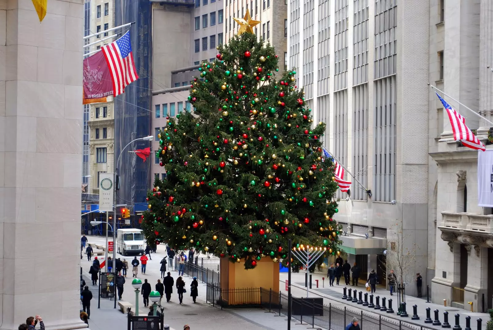 O Christmas Tree: Asa Makita ang Labing Dako nga Evergreen sa palibot sa NYC 31613_1