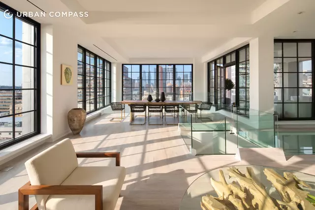 Robert Pattinson Tshawb xyuas $ 20M Chelsea Penthouse nrog Tsav-hauv of Elevator 31872_1