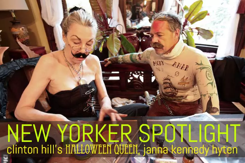 New Yorker Spotlight: នៅពីក្រោយឈុតឆាក និងការស្រែកជាមួយ Clinton Hill's Halloween Queen Janna Kennedy Hyten 32174_1