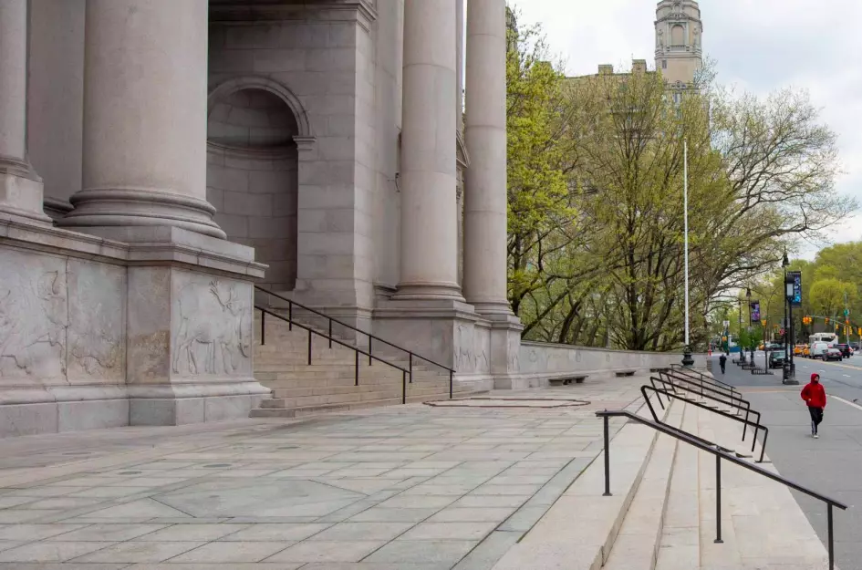 纽约市机构批准拆除 AMNH 的种族主义西奥多·罗斯福雕像 3245_3