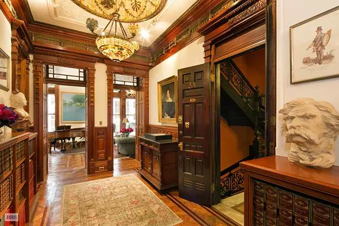 Impeccably Classic Residence am legendären a markéierte Gebai um West 57th fir $ 7M 32706_1