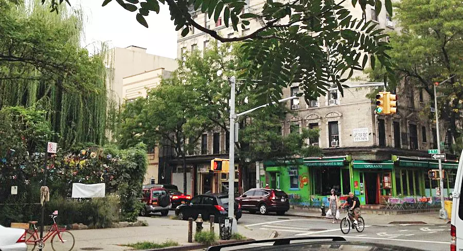 Esperanto, East Village restoranı, NYC