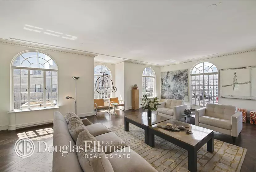 Dem Bernie Madoff säi berühmte Upper East Side Penthouse verkeeft fir $ 14,5M 32870_1