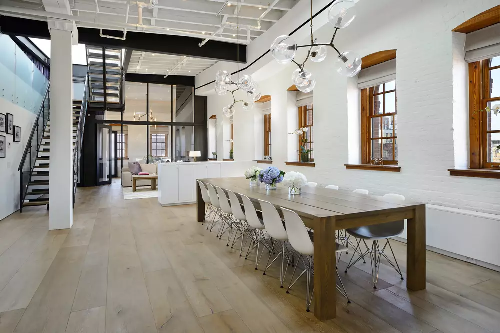 Kopfsteinpflaster und moderner Komfort erwarten den glücklichen neuen Besitzer des Tribeca Penthouse 33070_1