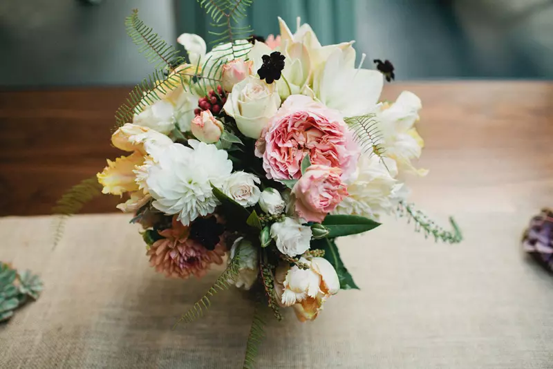 Лилијан Рајт, студио за дизајн на цветни мимози, цвеќиња во висина на круната, цветен дизајн, цветен пазар во Челзи, цветни аранжмани во Њујорк, цвеќарници за свадби Менхетен, свадбени цвеќари Бруклин