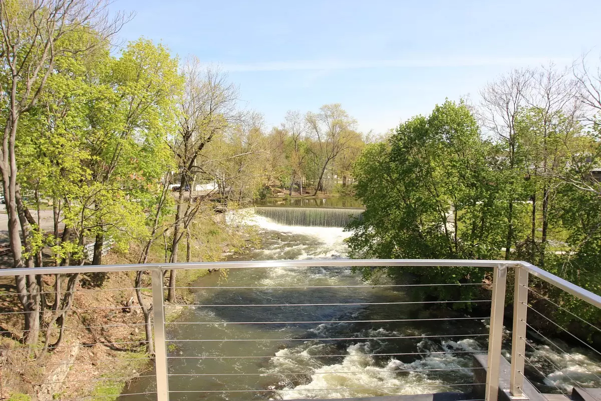 Rockwell Group, Aryeh Siegel, Roundhouse at Beacon Falls, Beacon New York, 북부 뉴욕 호텔, Swift 레스토랑, Fishkill Creek