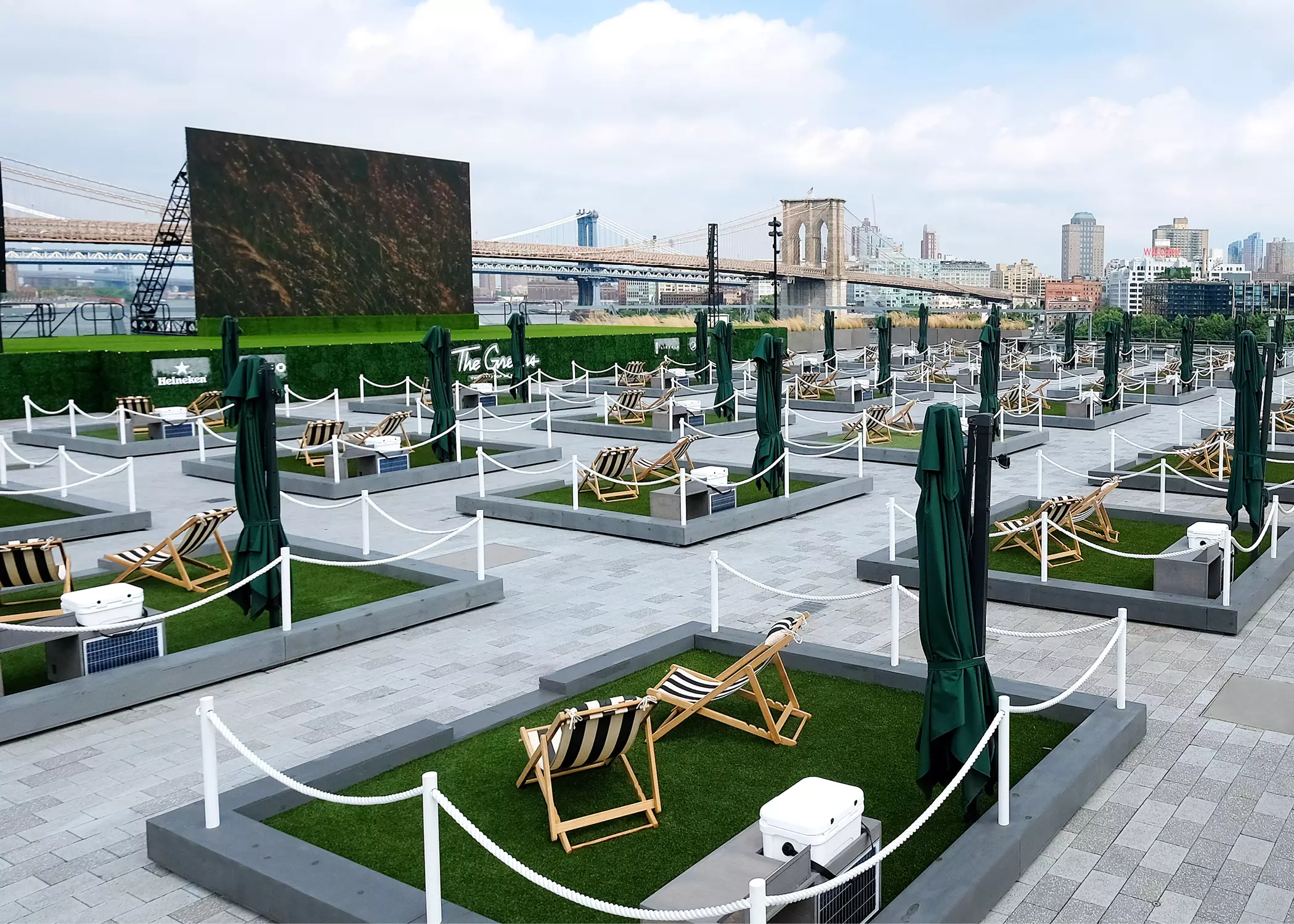 您可以在南街海港的屋顶“草坪”休息和用餐 3395_1