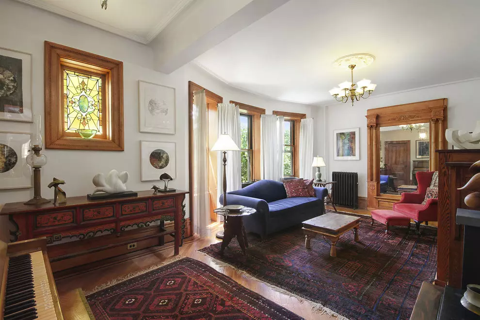 Klasična zadruga Park Slope vrijedna 2,1 miliona dolara je kao kod kuće u jednom od najpoželjnijih kvartova u New Yorku 33986_1