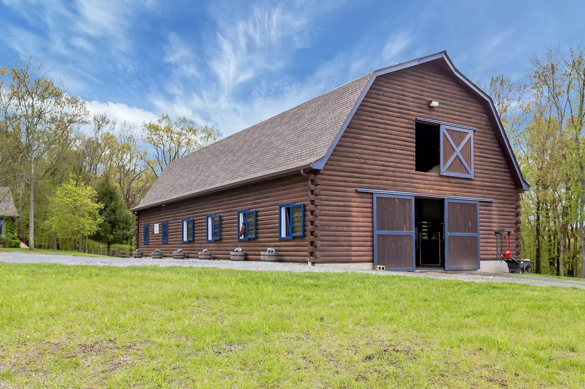 Pour le prix d'un appartement à Manhattan, obtenez un ranch de chevaux et une cabane de 10 acres dans le Connecticut pour 1,25 M$ 3440_9