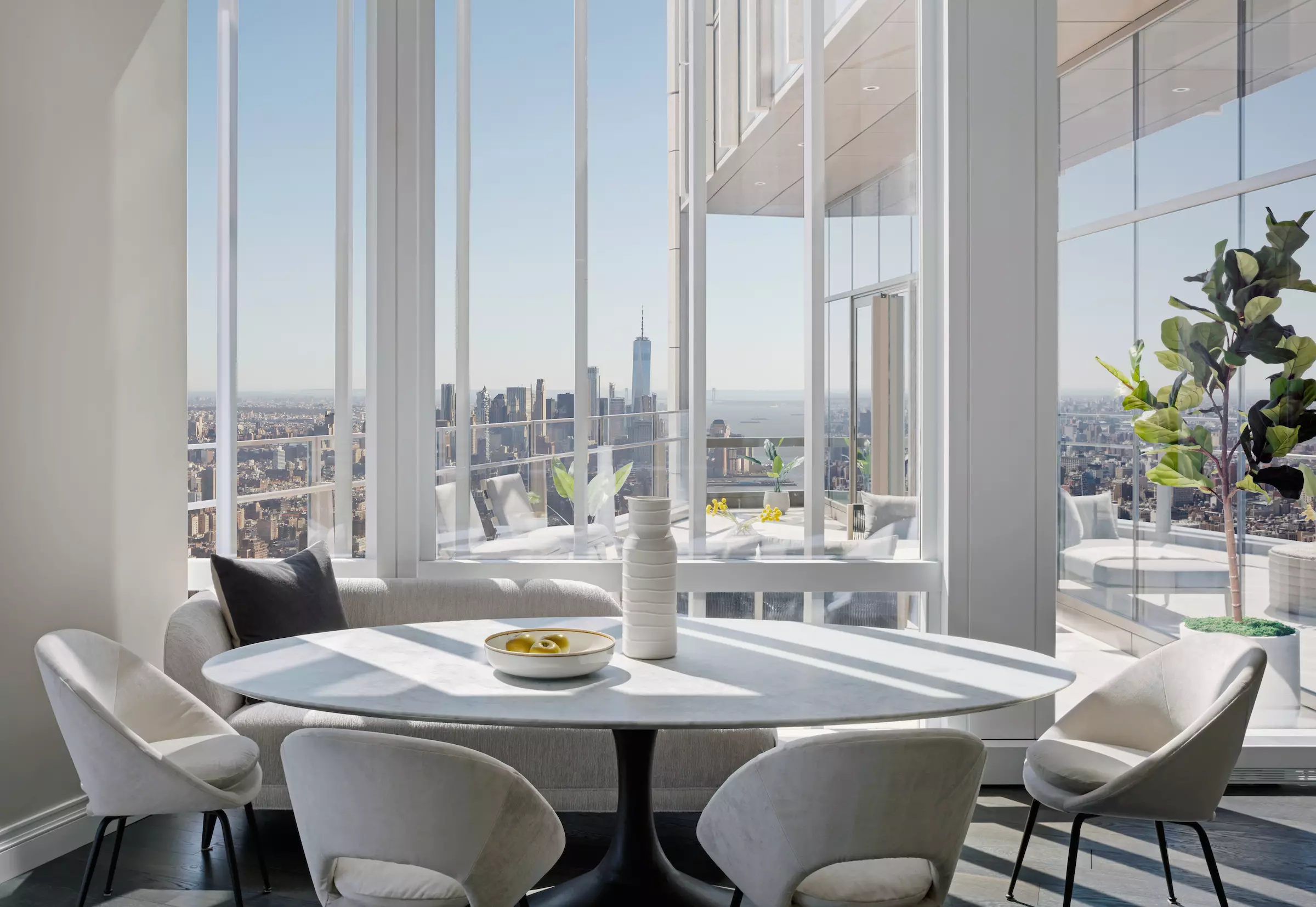 Hudson Yards penthouse fa'atasi ai ma se lisi fa'alava e 920-futu-maualuga mo le $59M 3643_4