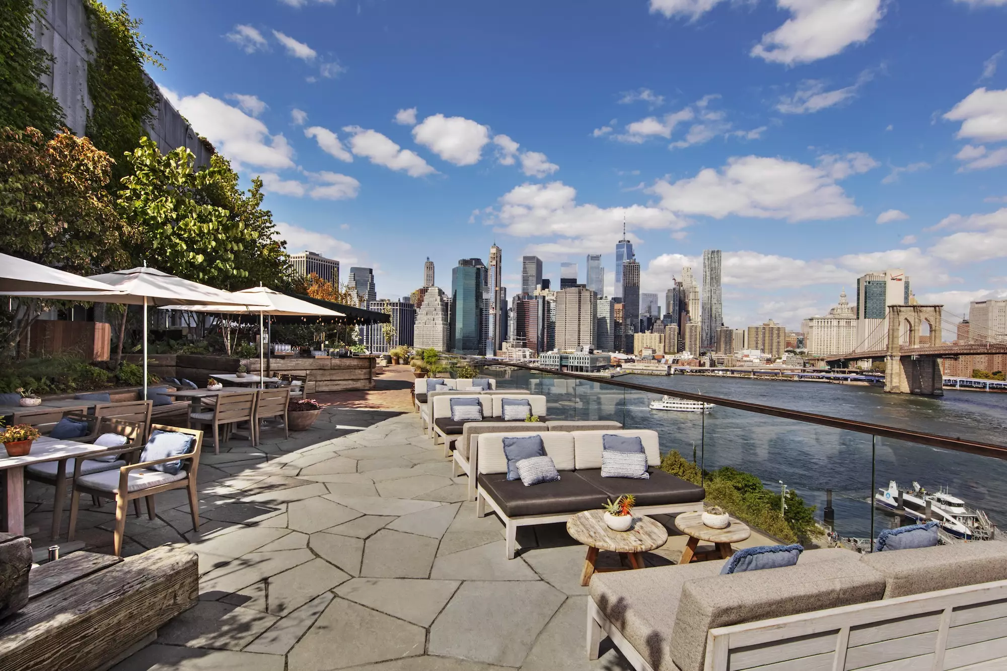 20 невероватних барова на крову у Њујорку 3658_13