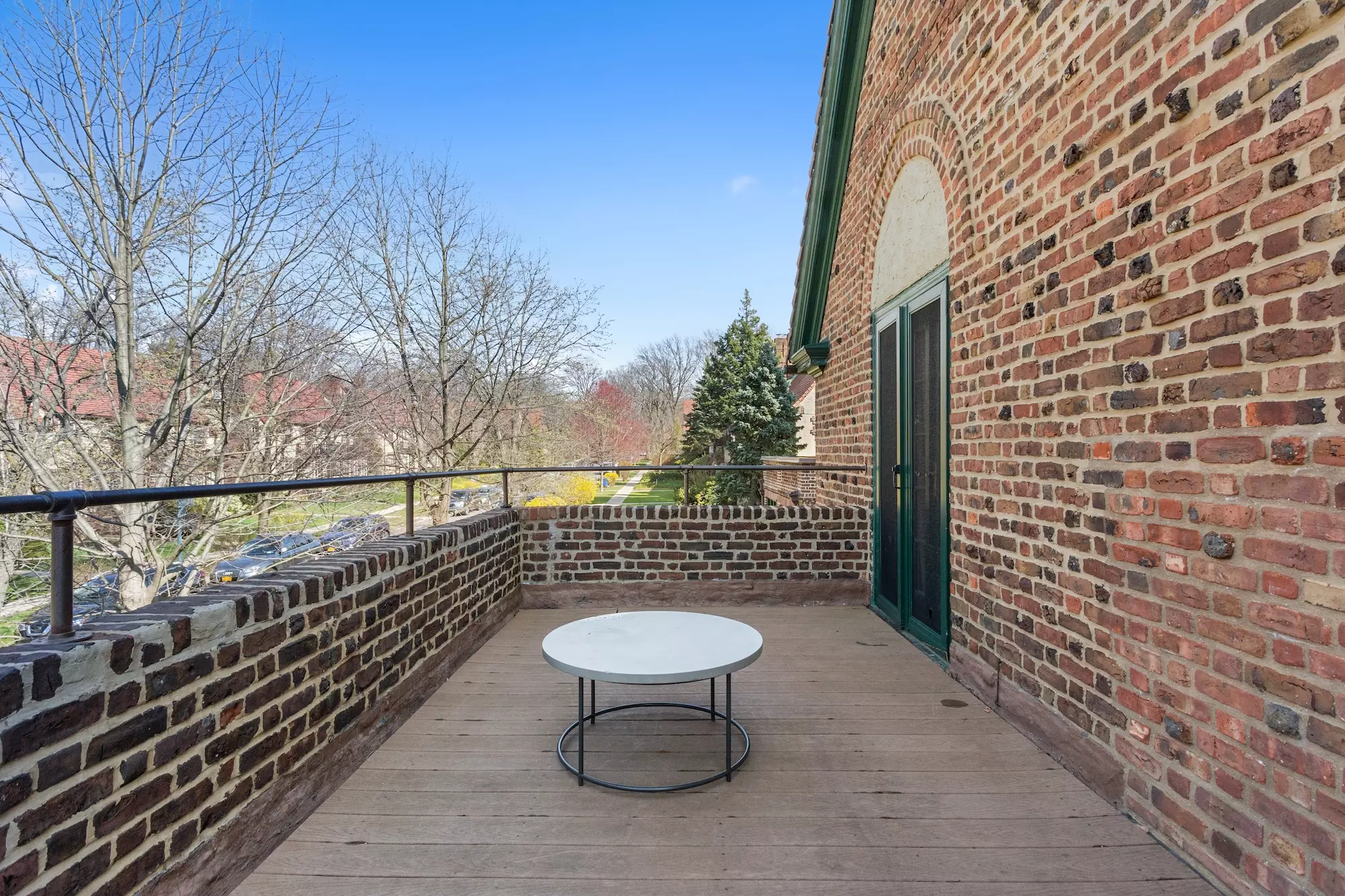 En statelig murstens-Tudor i Forest Hills Gardens er lige kommet på markedet for 2,6 mio. USD 3662_16