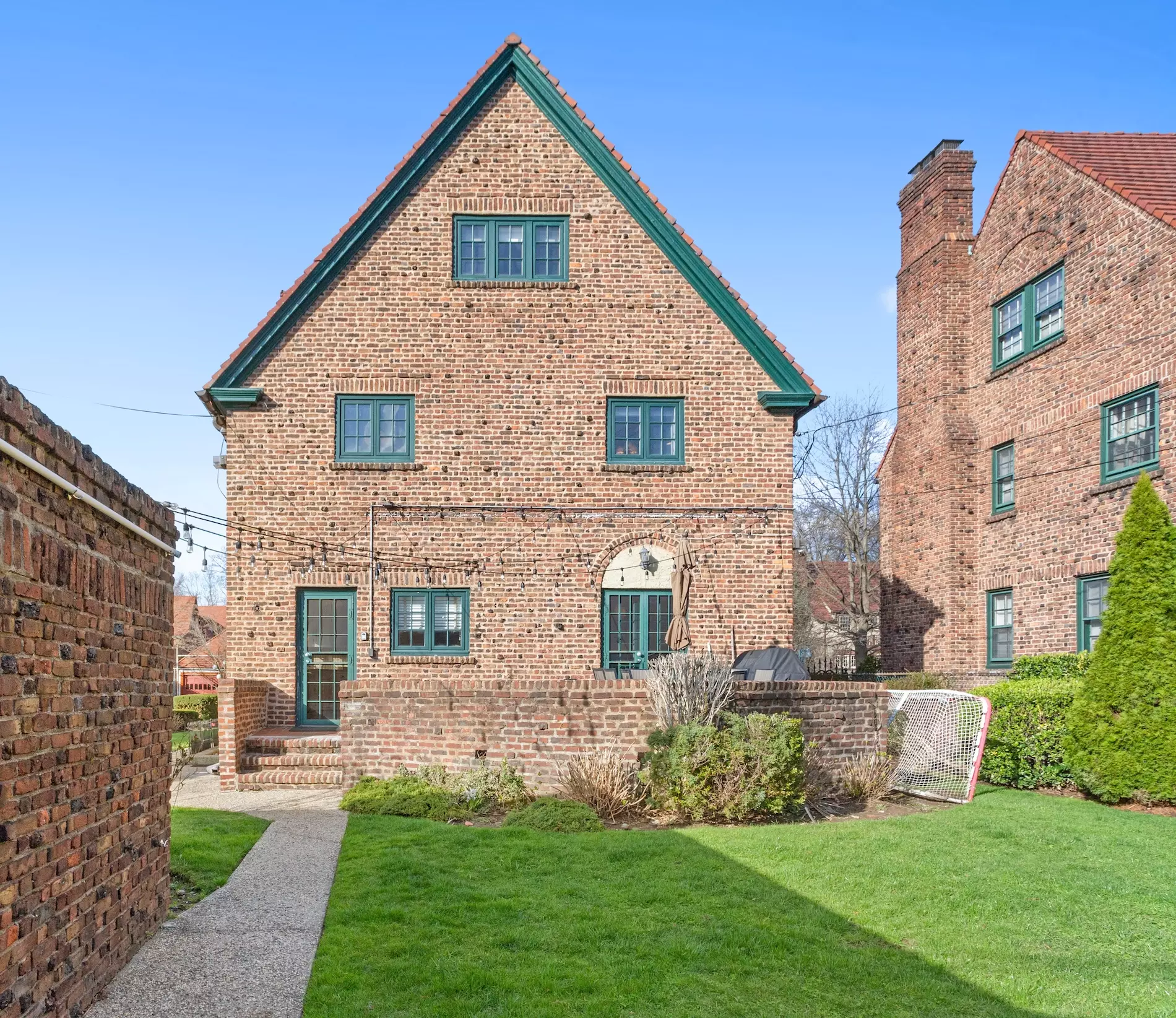 En statelig murstens-Tudor i Forest Hills Gardens er lige kommet på markedet for 2,6 mio. USD 3662_23