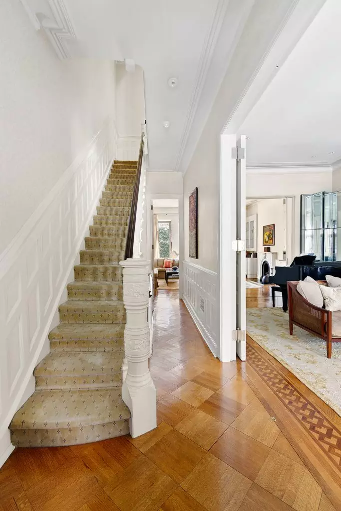 $7.5M Upper East Side gidan gari ya kasance gida ga mai zane Mark Rothko 3807_3