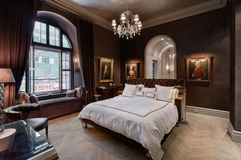 富麗堂皇的第 57 街合作公寓以 350 萬美元的價格提供舊世界的精緻 3953_8