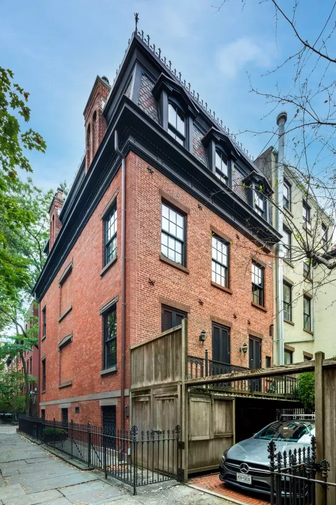 Keeb kwm Brooklyn Heights lub tsev los ntawm cov yeeb yaj kiab 'Moonstruck' ntaus lub khw rau $ 12.8M 4081_24