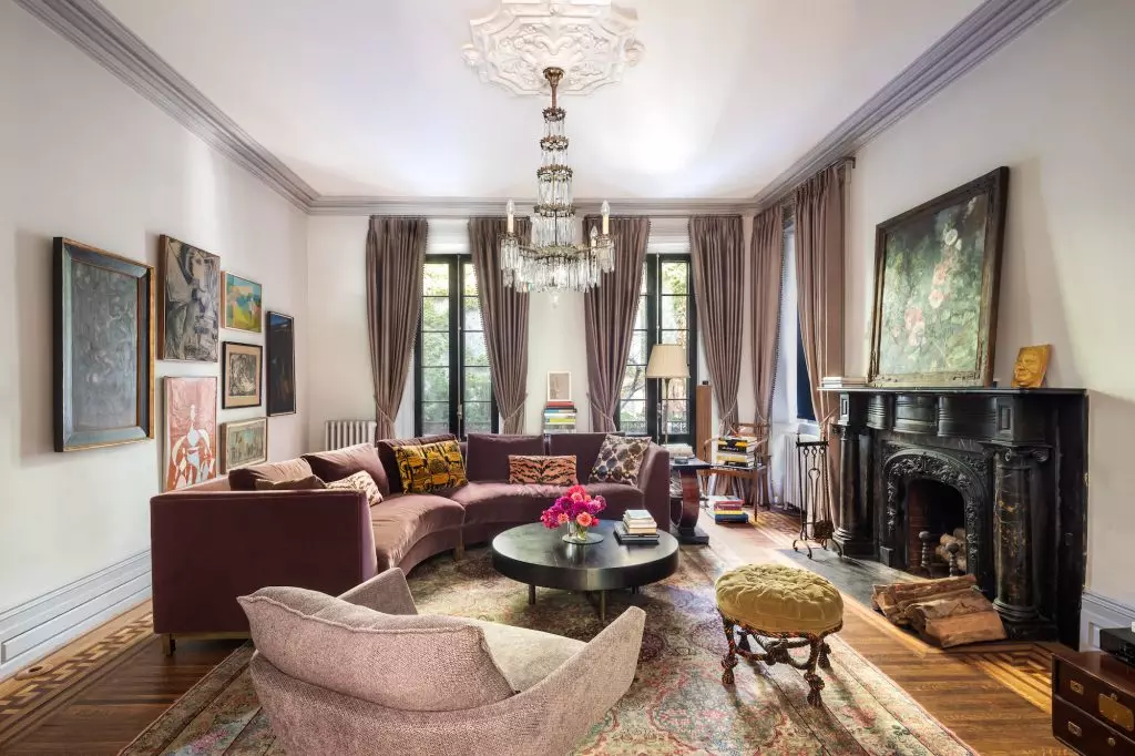 O le fale talafa'asolopito o Brooklyn Heights mai le ata 'Moonstruck' na maua le maketi mo le $12.8M 4081_4