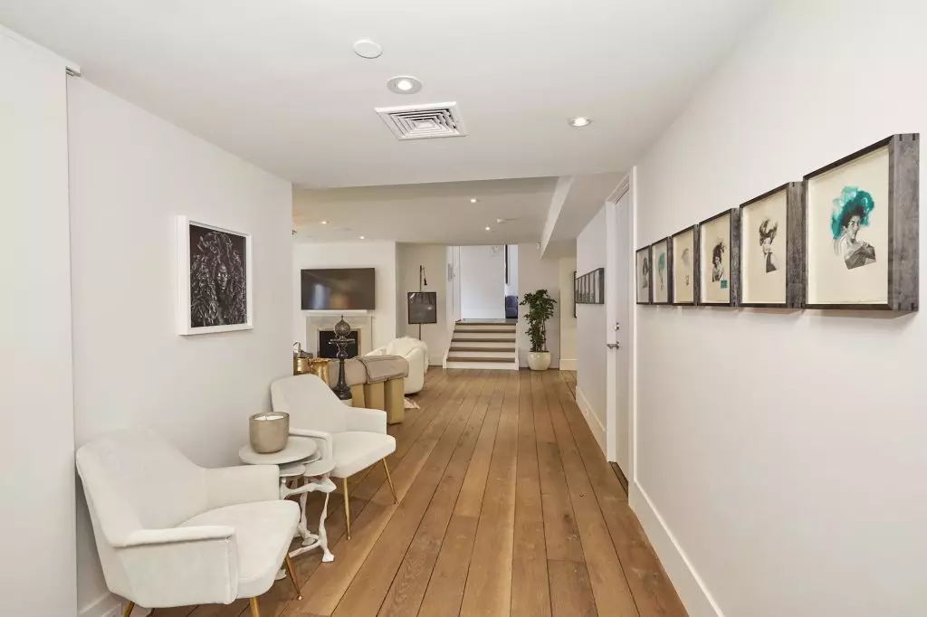 Fyrir $45K/mánuði, leigðu þessa Upper East Side þakíbúð með heitum potti á þaki og þremur stofum 4091_3