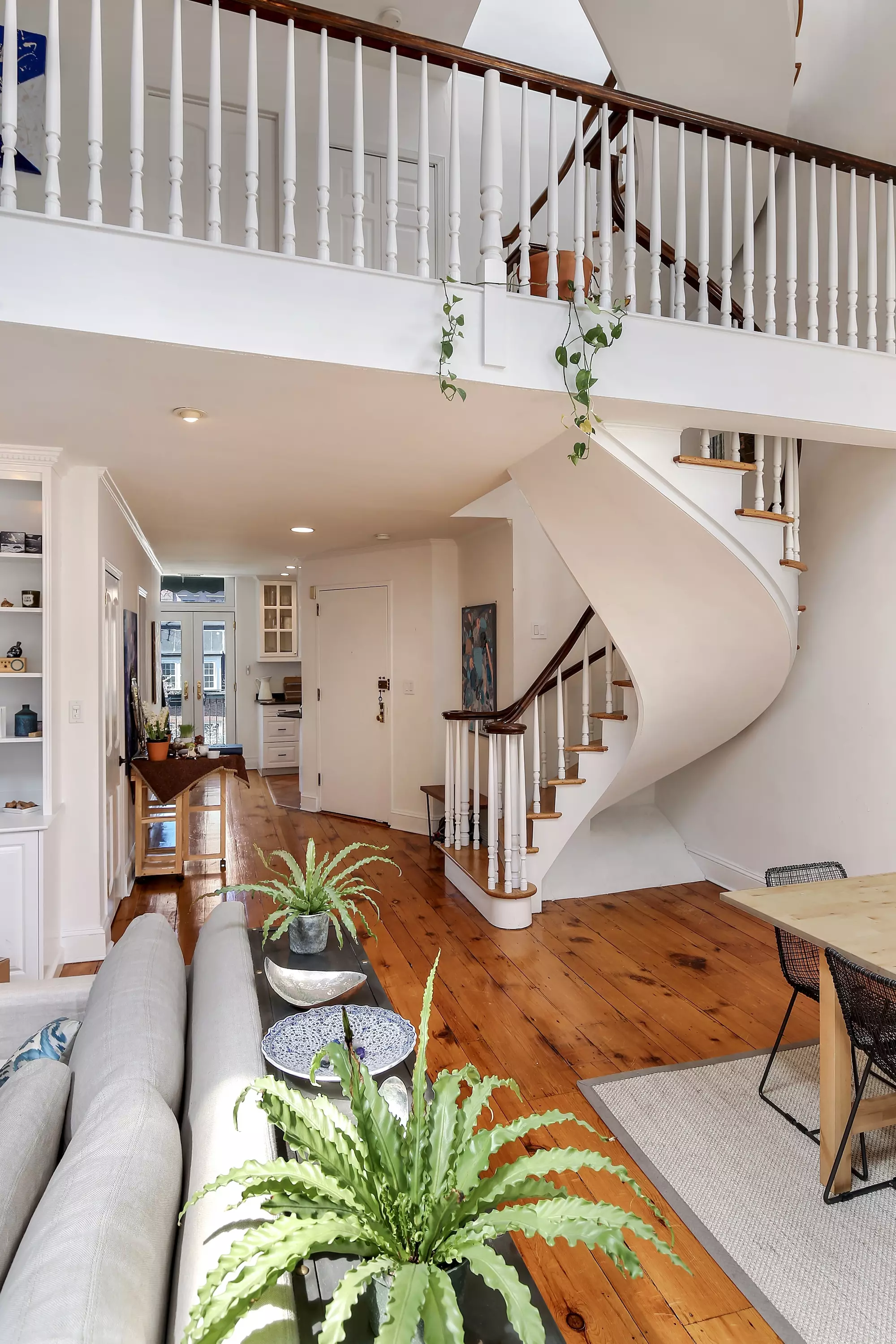 Το duplex 2,3 εκατομμυρίων δολαρίων σε ένα Brooklyn Heights brownstone έχει δύο εξωτερικούς χώρους και τρία τζάκια 4168_3