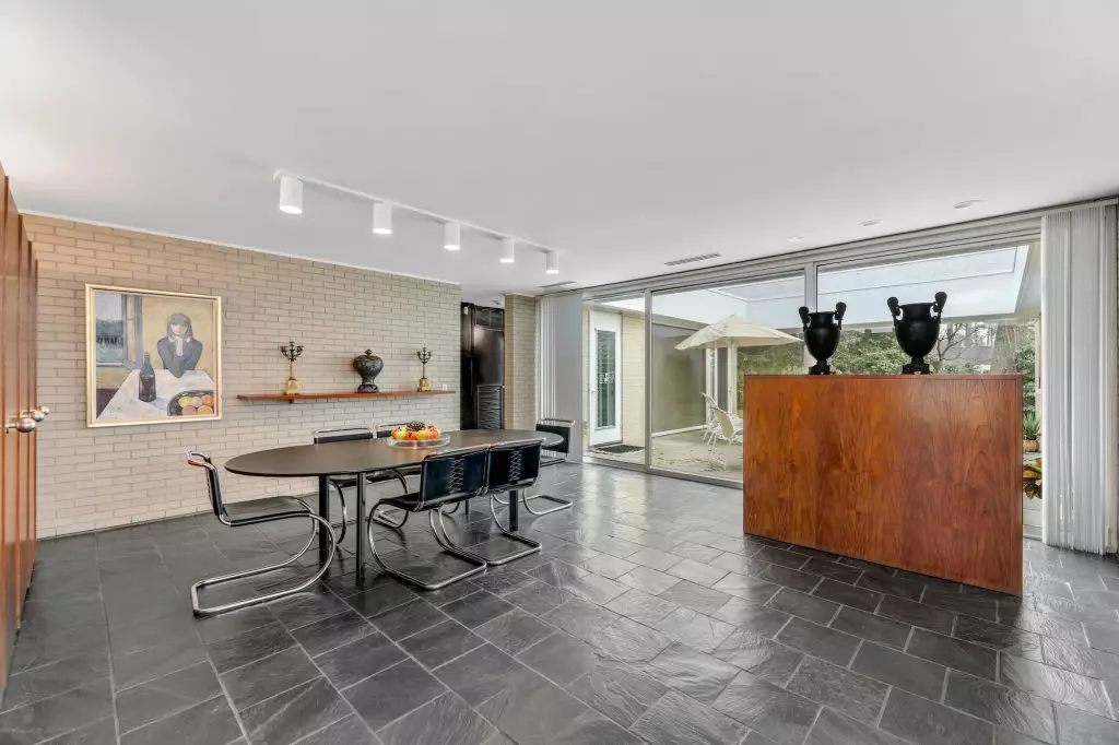 Sekarang meminta $ 1,75 juta, Richard Meier merancang rumah Essex County, NJ ini untuk orang tuanya pada tahun 1965 4180_9