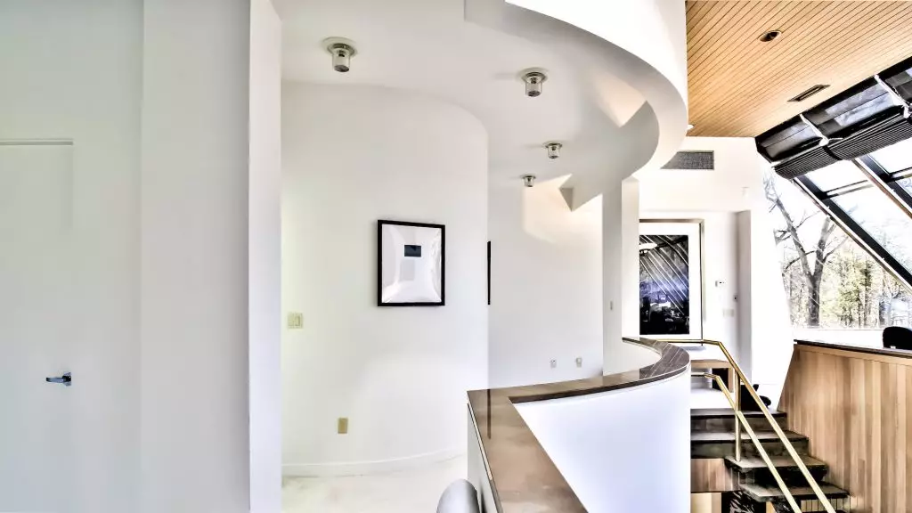 Em Long Island, uma impressionante casa de pedra e vidro do arquiteto modernista Norman Jaffe pede US$ 3,6 milhões 4278_12