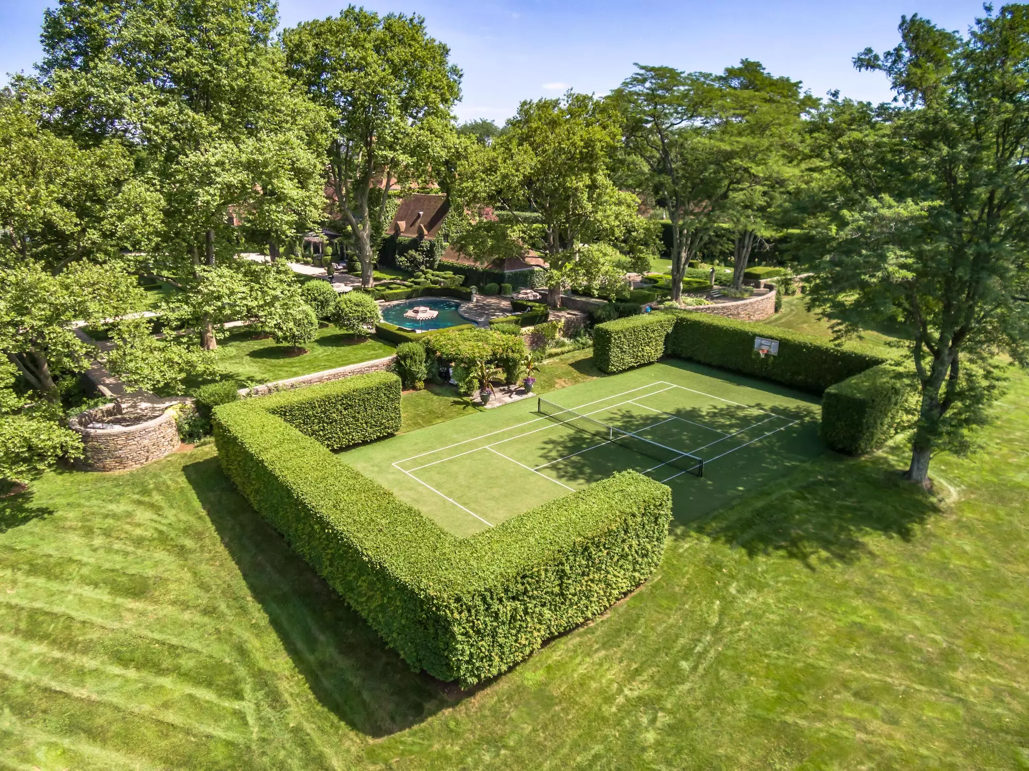 Tommy Hilfiger ven una finca luxosa d'estil castell de Connecticut per 45 milions de dòlars 4412_26