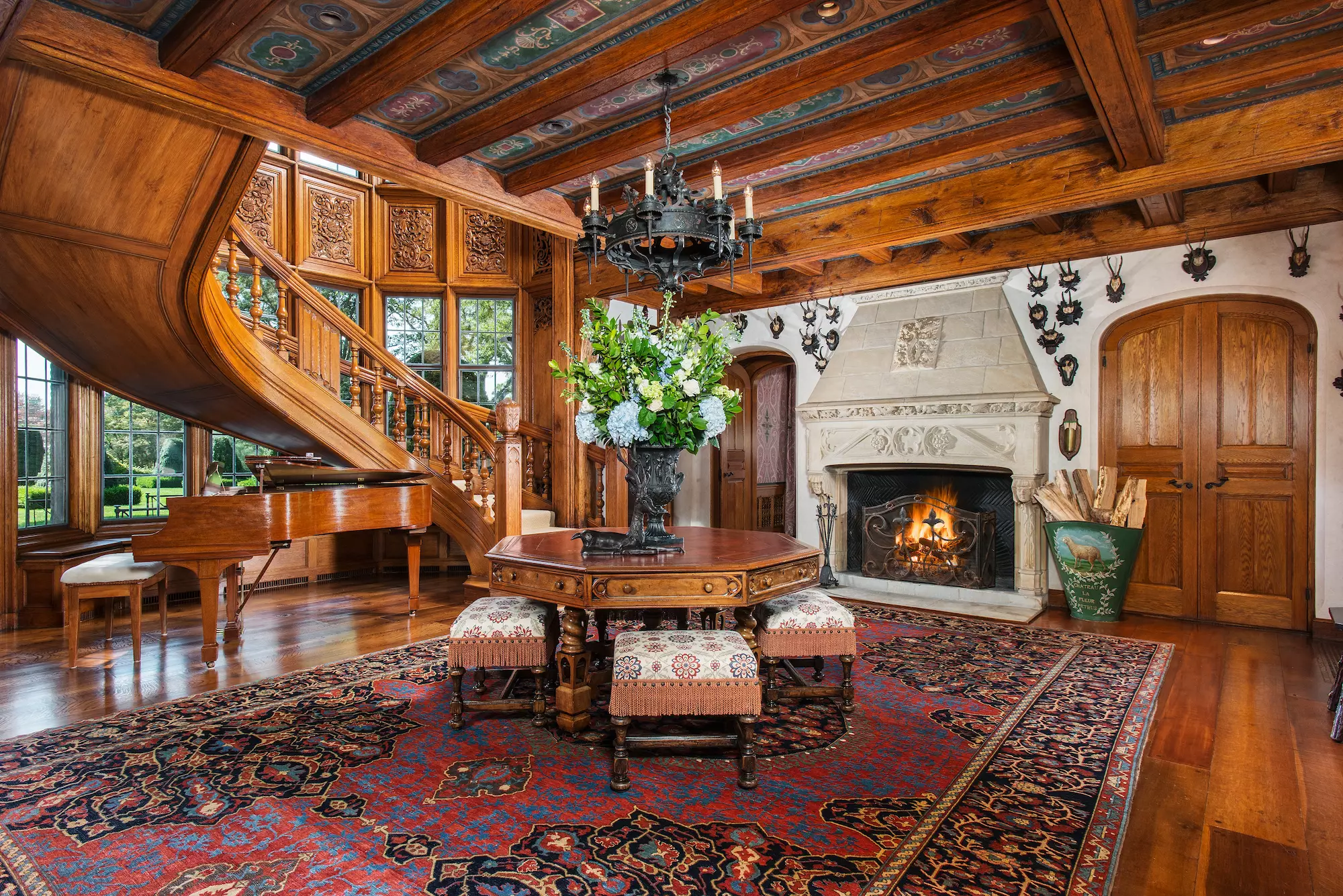 Tommy Hilfiger ven una finca luxosa d'estil castell de Connecticut per 45 milions de dòlars 4412_5