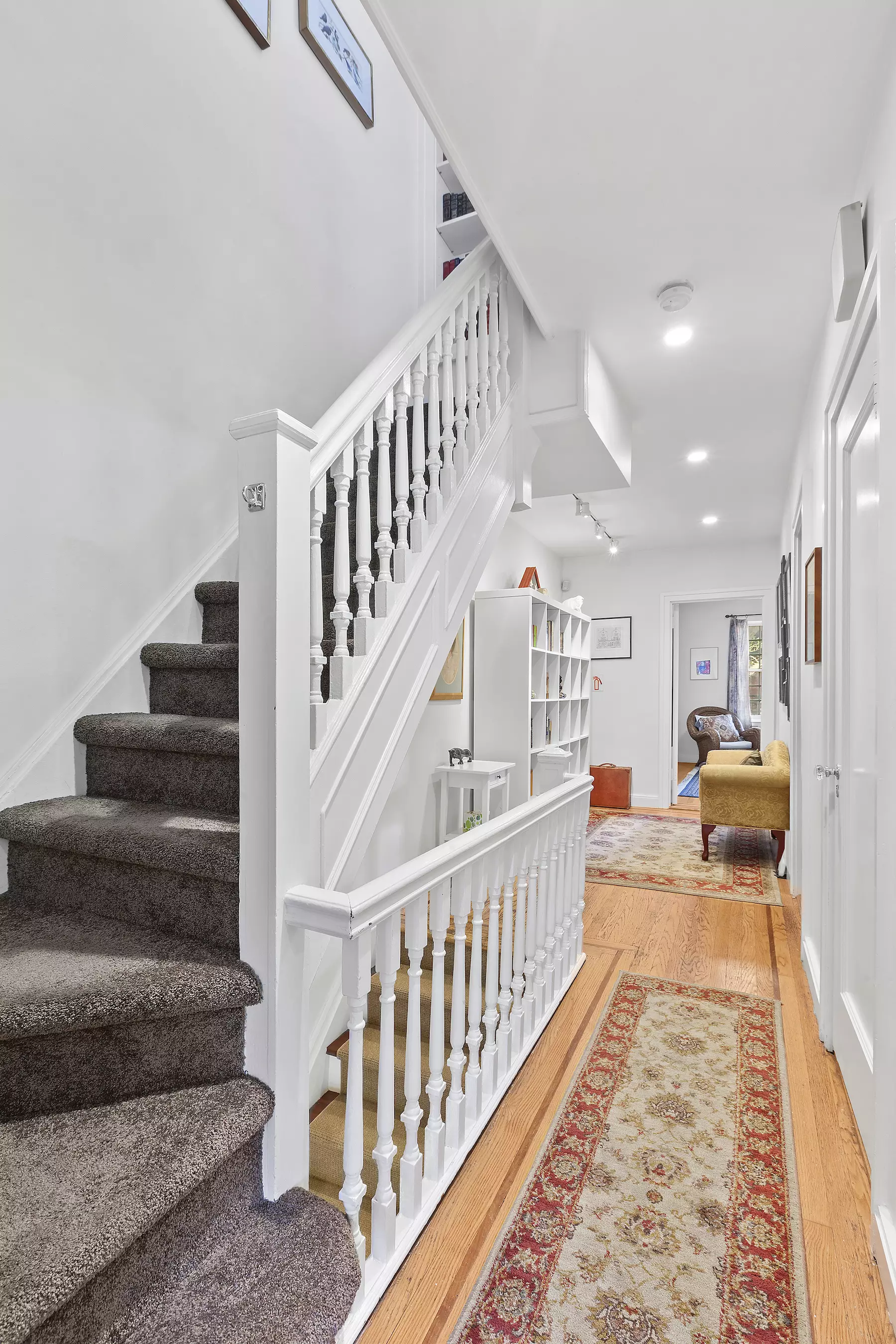 Fun $4.4M, ile ilu Prospect Park West alailẹgbẹ ni opopona ikọkọ ati gareji 4572_7