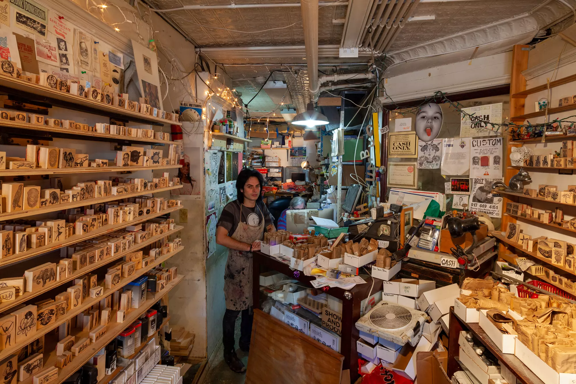 Inside Casey Rubber Stamps: hoe deze kleine stempelwinkel 41 jaar heeft bestaan in NYC 4575_1