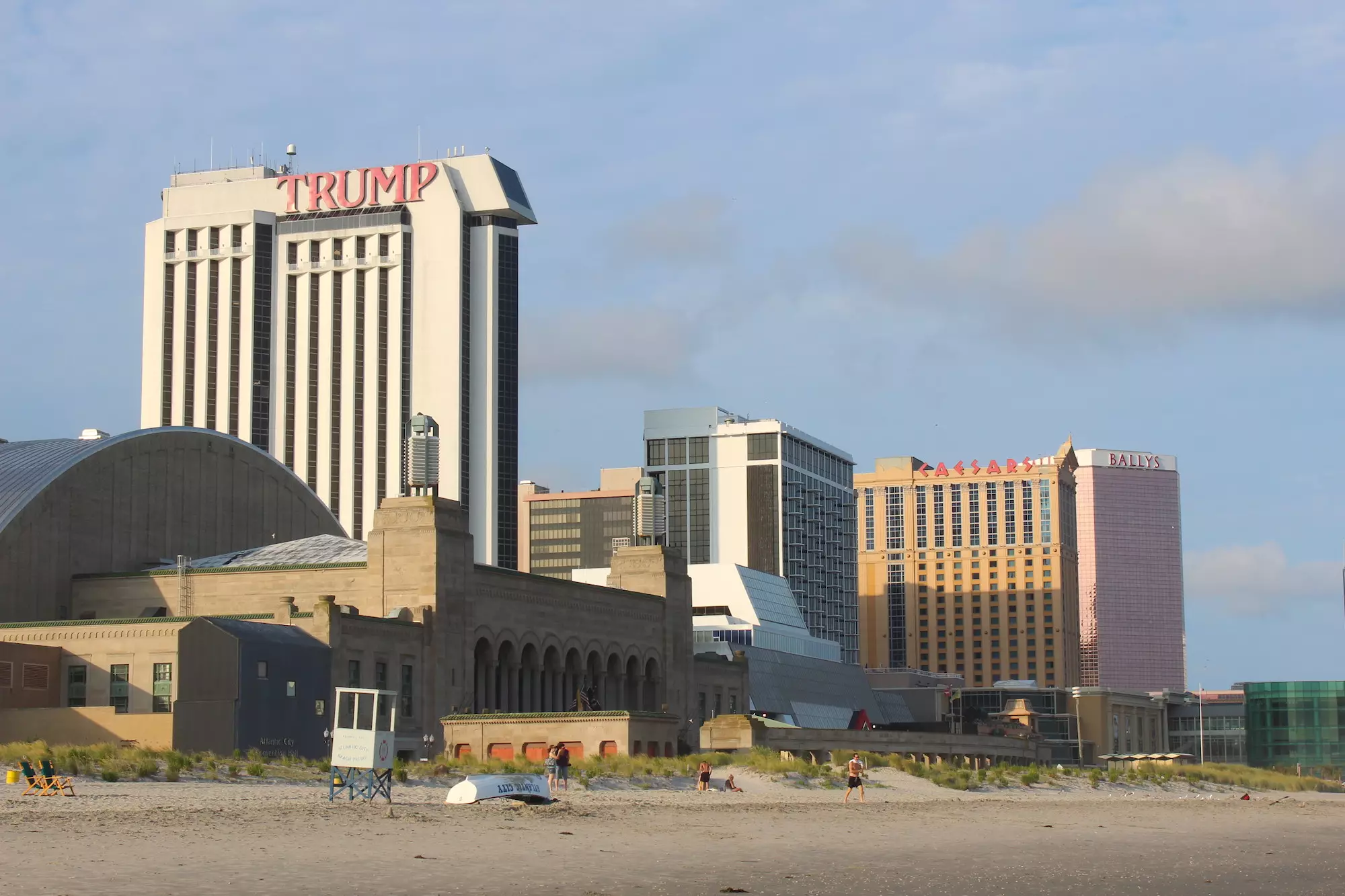 Atlantic City şansê teqandina gazînoya berê ya Trump di mezadê de difiroşe 4588_1