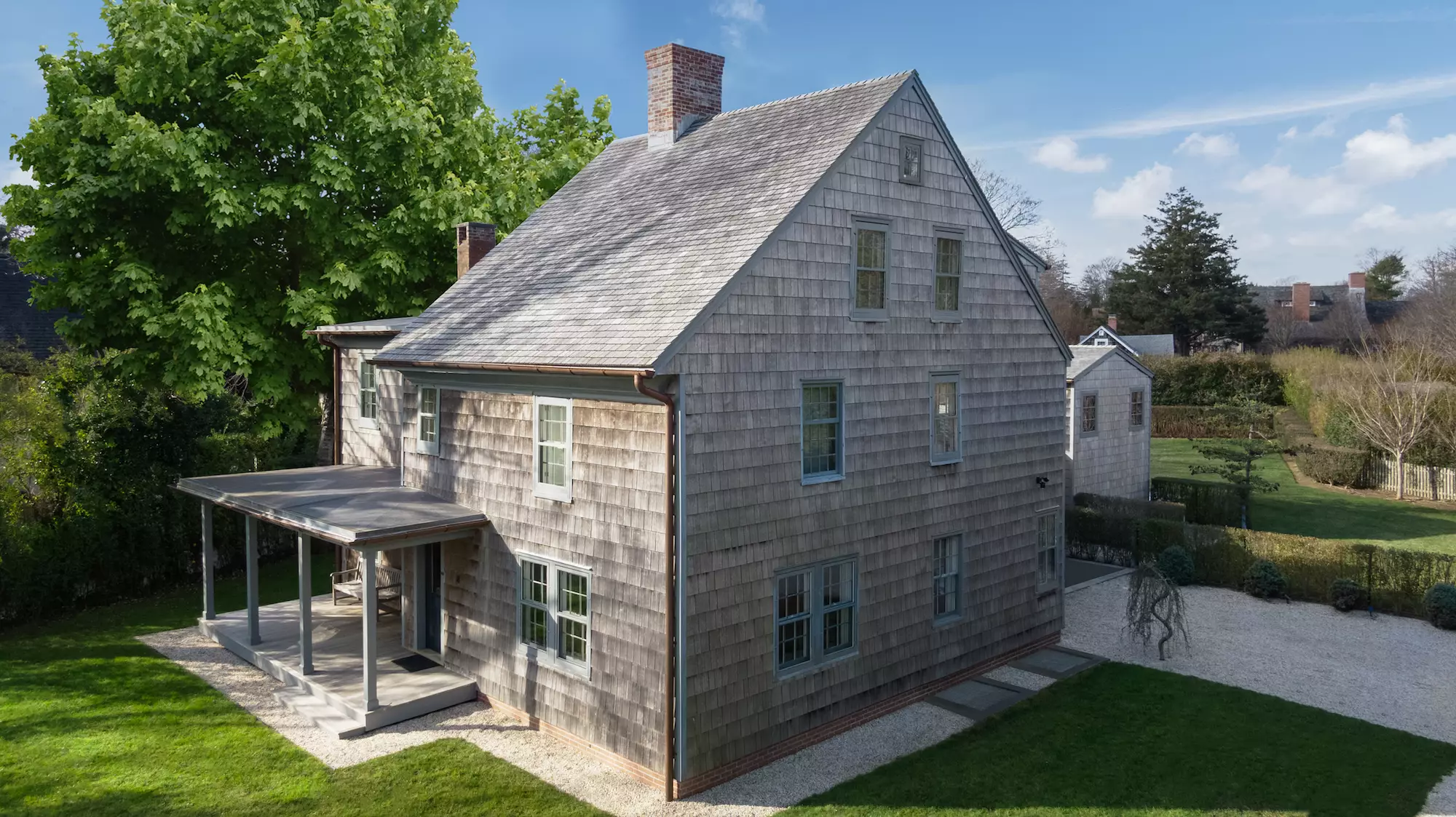 340 godina stara kuća u East Hamptonu, ponovo zamišljena sa modernističkim dizajnom, traži 4,5 miliona dolara 4614_2