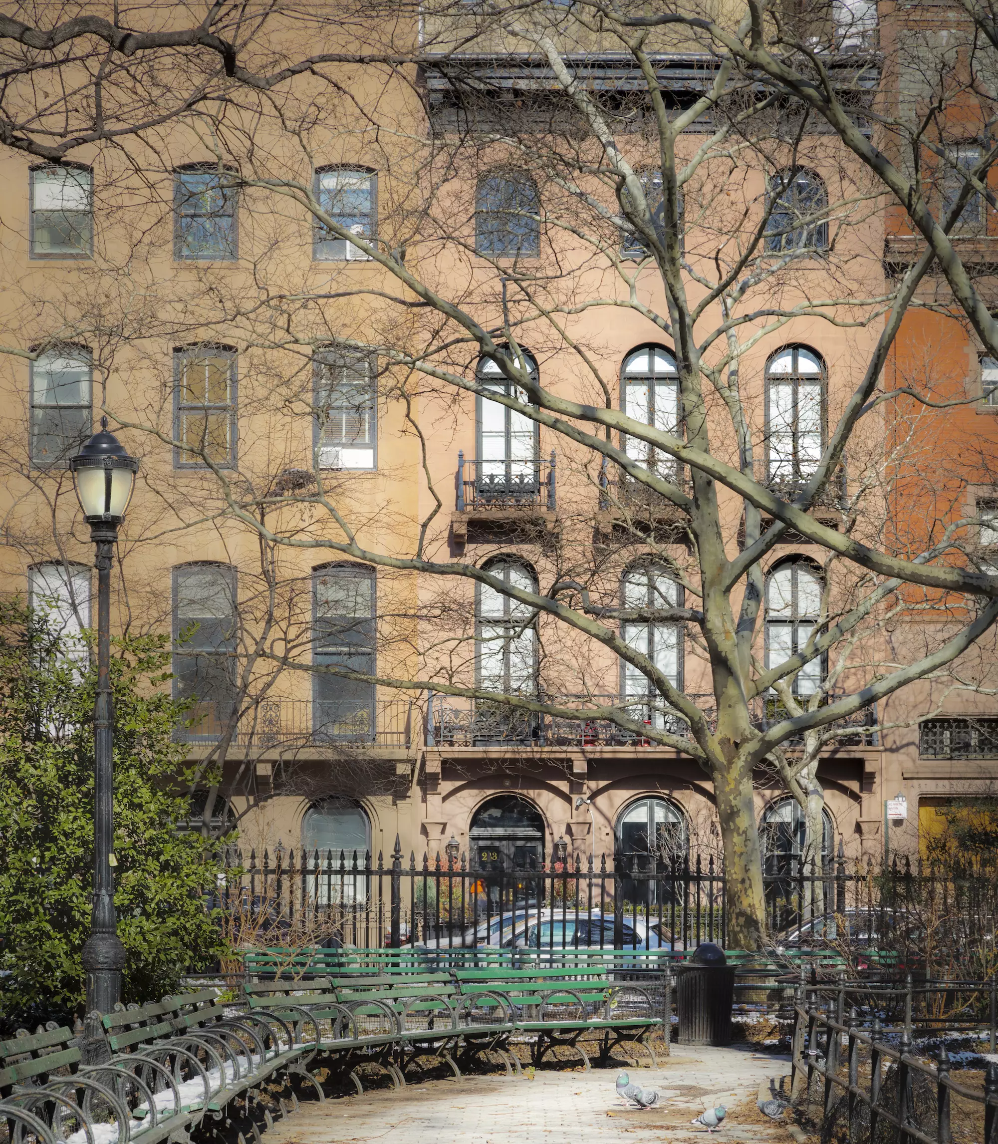 Pengarah Baz Luhrmann menyenaraikan rumah bandar Gramercy yang bertenaga dengan harga $20J 463_2