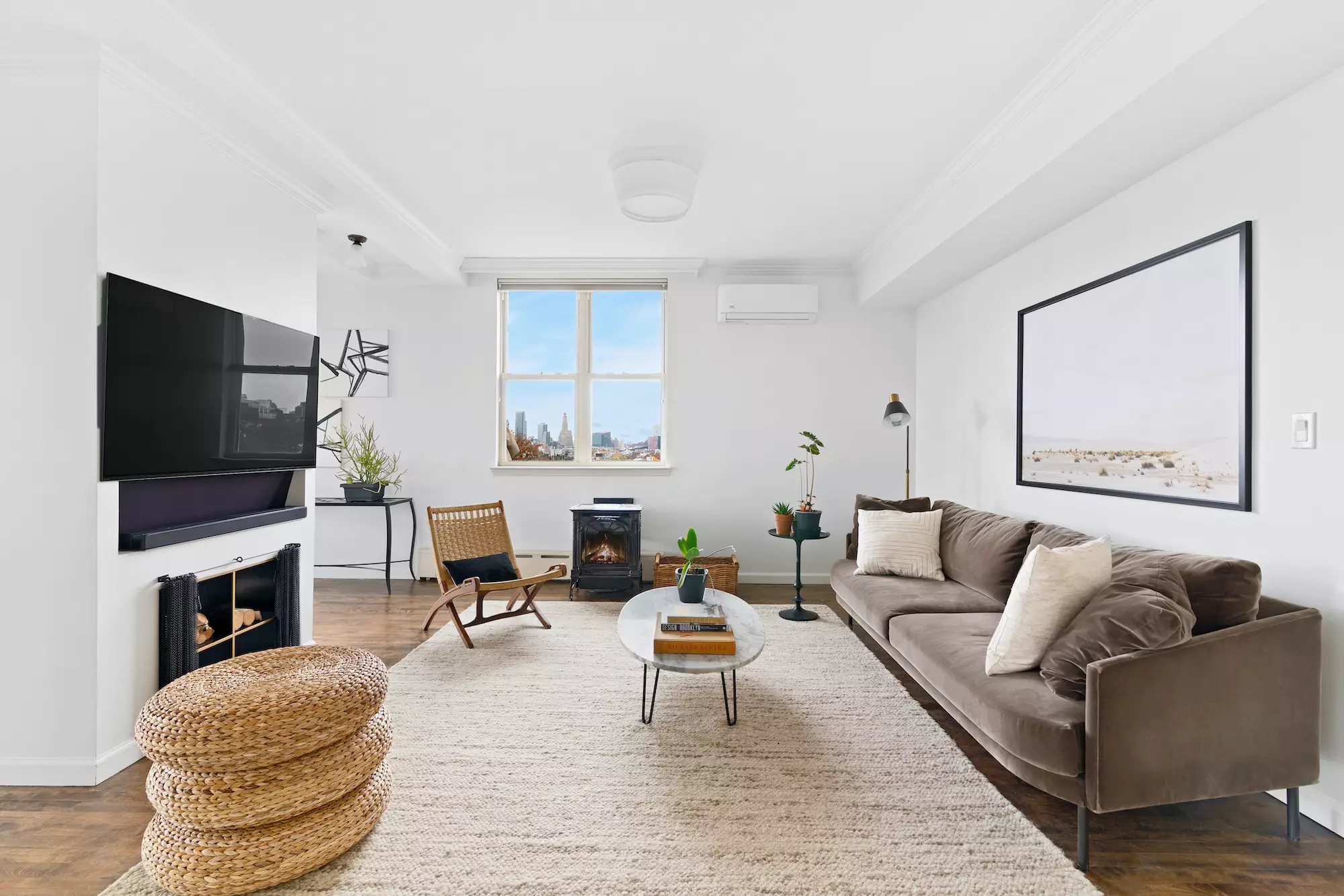 $1.9M Park Slope penthouse waa dhalaalaya oo cusub oo leh muuqaalo cirka 4697_2